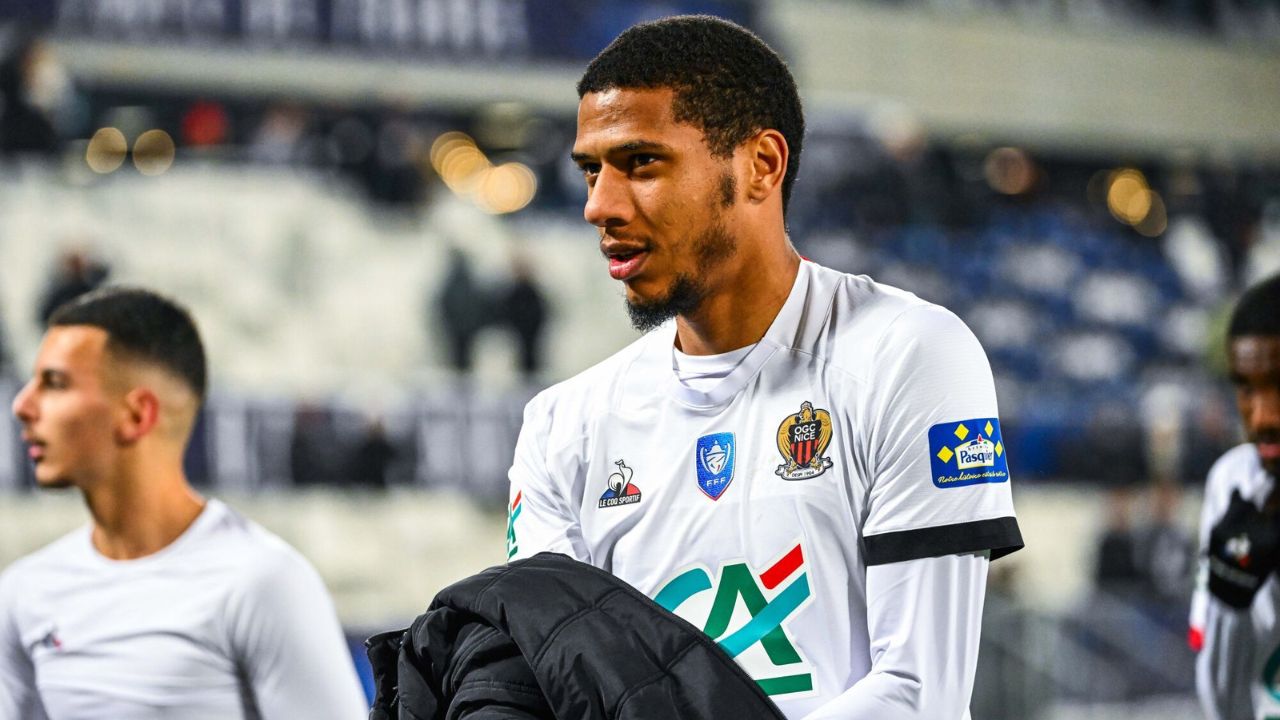 Mercato : Nice met les barbelés pour Jean-Clair Todibo