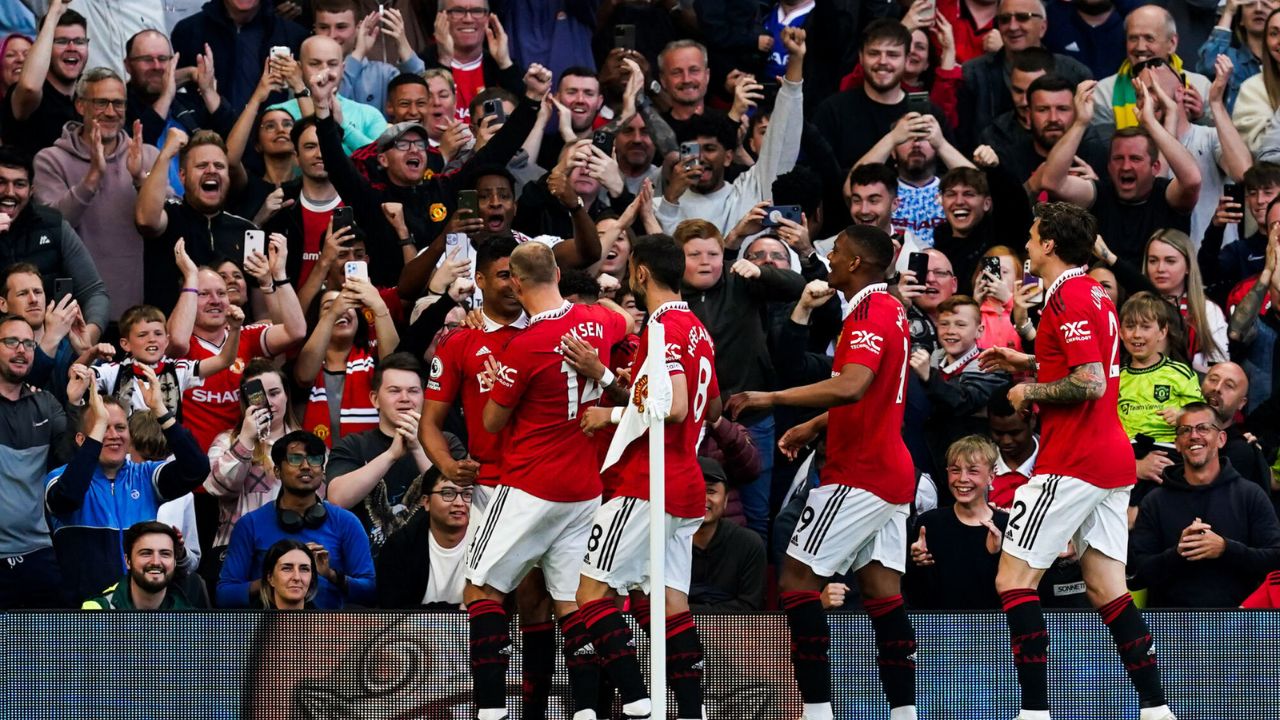 Mercato : une légende de Manchester United cartonne un international ...