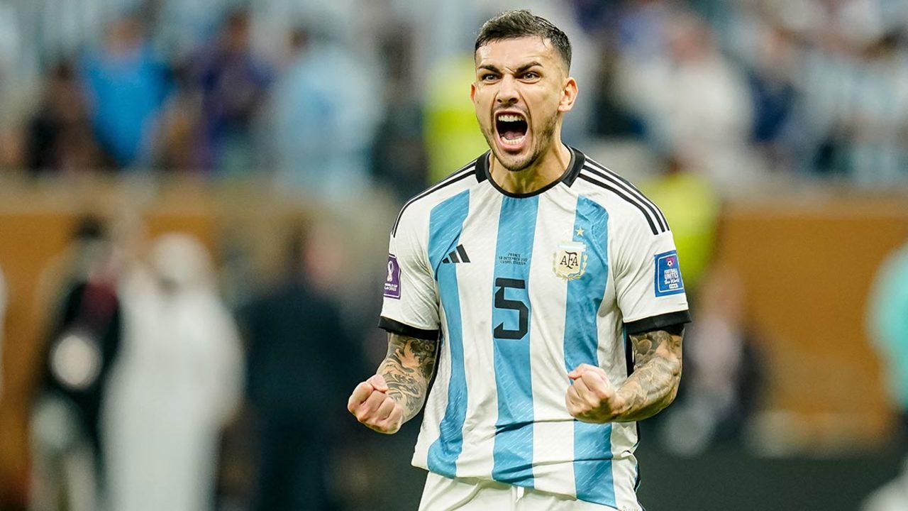 Vers un retour de Leandro Paredes au PSG cet été