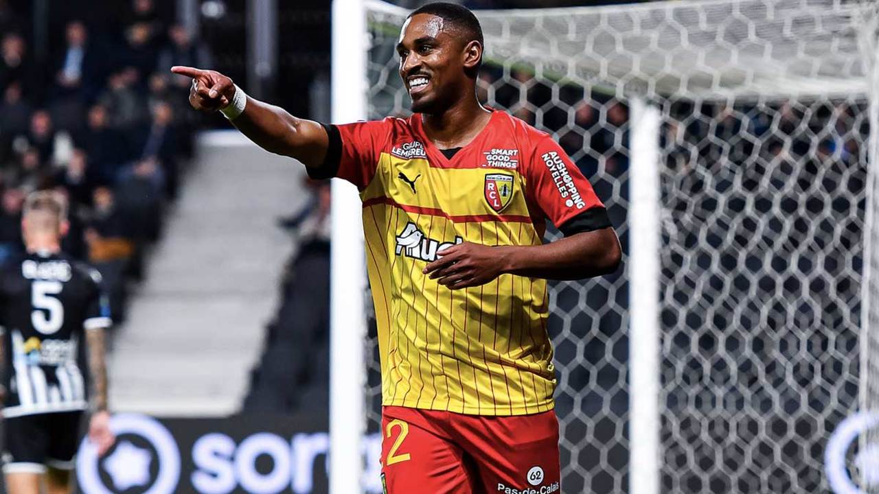 Officiel : Wesley Saïd prolonge à Lens