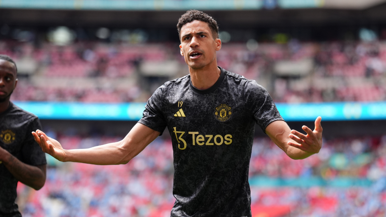 Varane signe à Côme (Officiel)