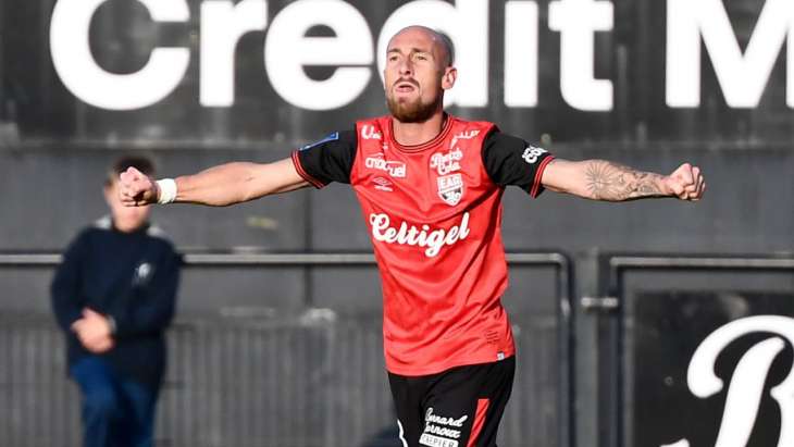 Gaëtan Courtet (Guingamp) en route pour Dunkerque